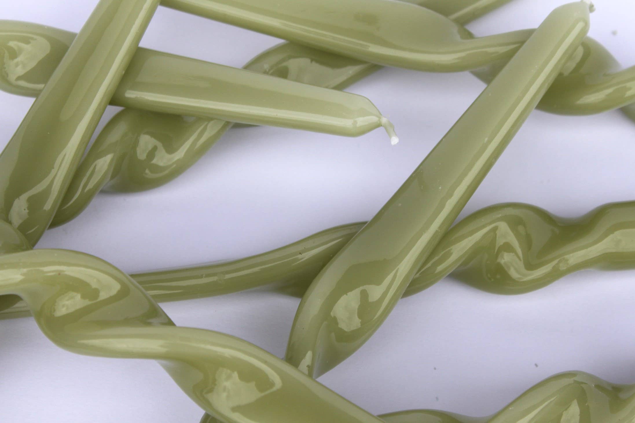 MÆGEN Twist Taper Candles - 3 Pack - Leaf Green – Diverse